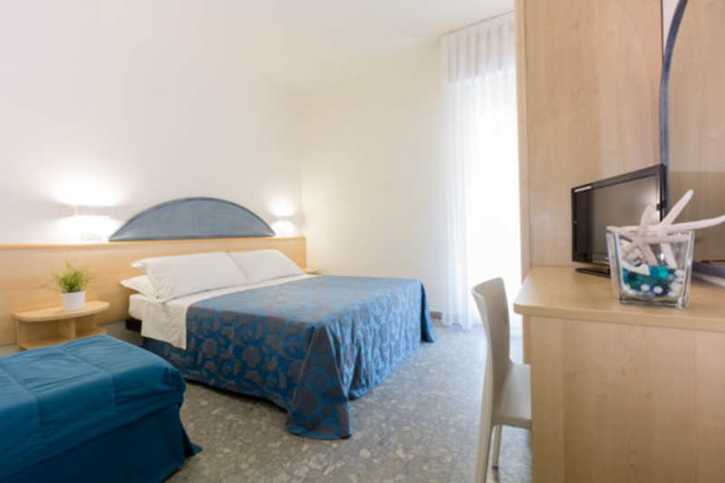 Hotel Rimini Economico Camere a Rimini Marina Centro Hotel B&B Rimini ...